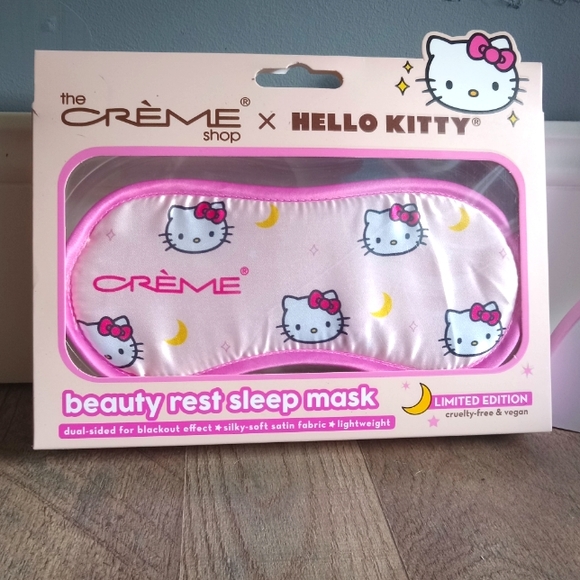 Hello Kitty | Accessories | The Crme Shop X Hello Kitty Limited Edition ...